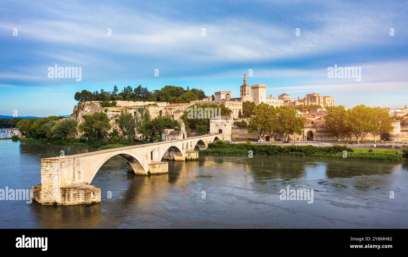 Beautiful view of Avignon with famous bridge Saint-Benezet, medieval ...