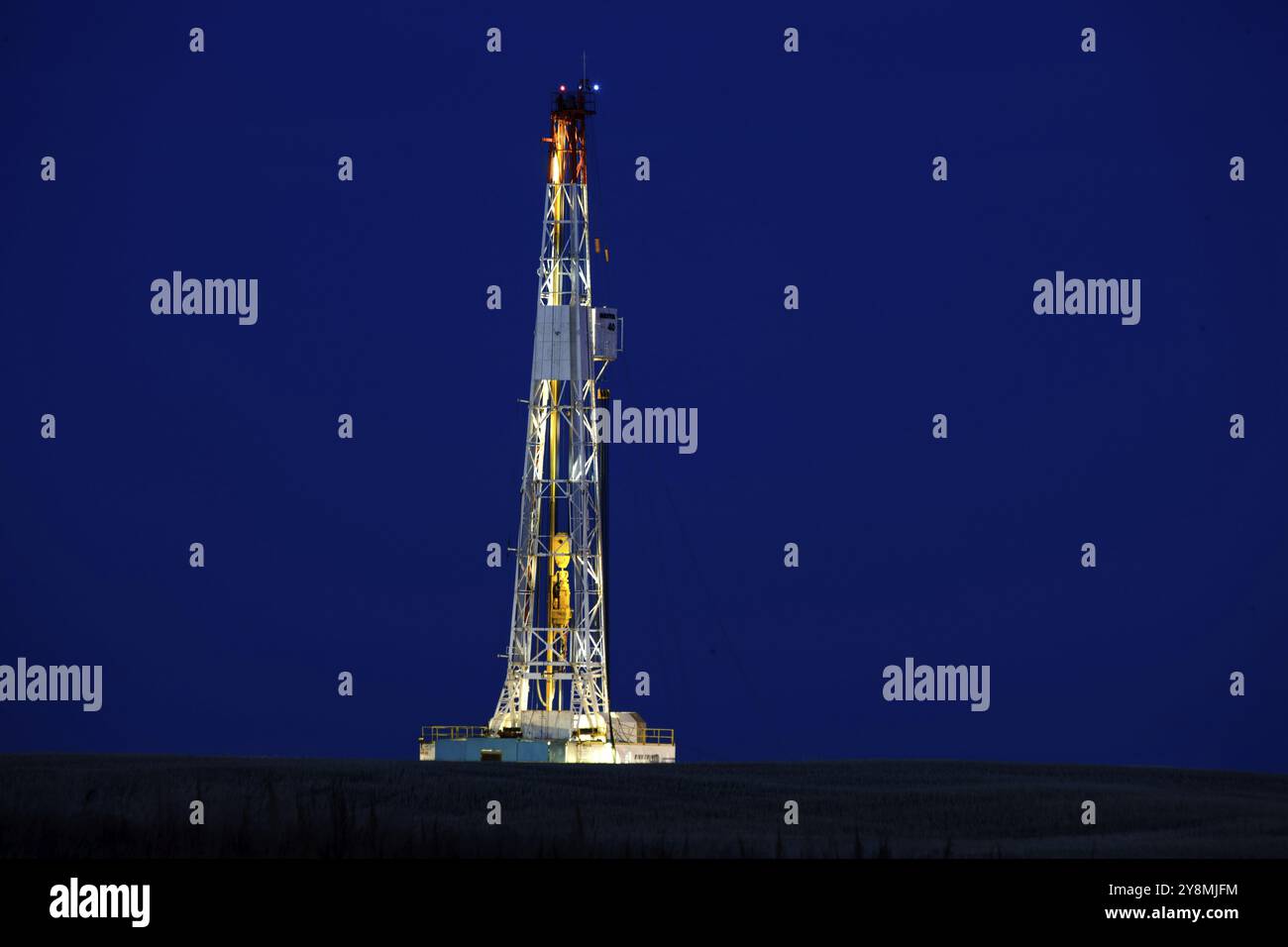 Drilling Rig Potash Mine Night Photography Stock Photo - Alamy