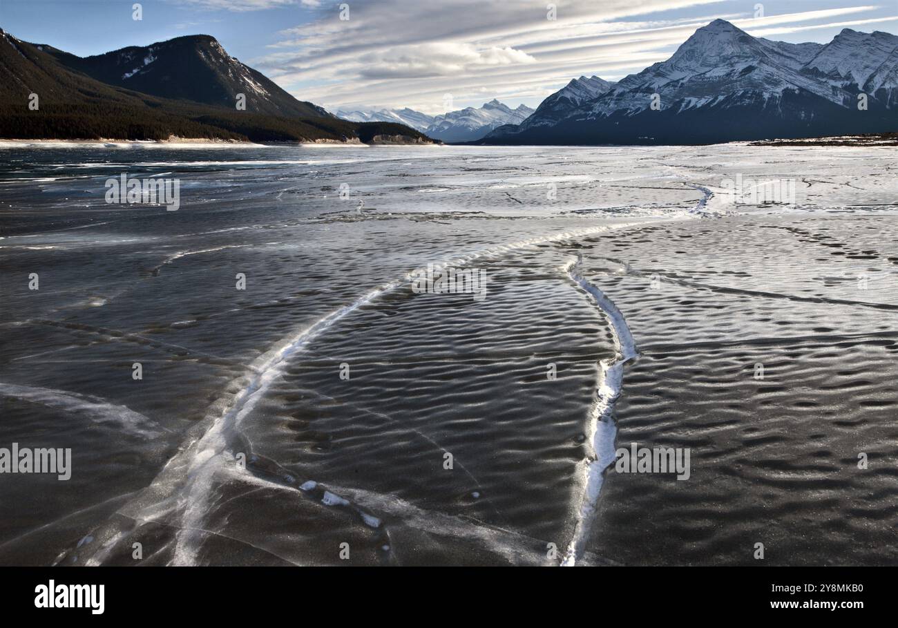 Abraham Lake Winter Ice formations bubbles design Stock Photo - Alamy