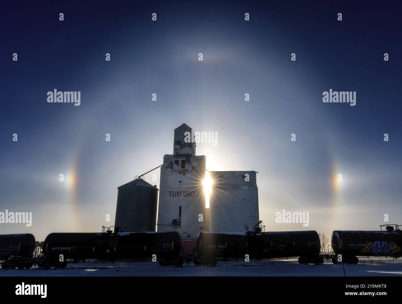 Blizzard [prairies winter storm] hi-res stock photography and images ...