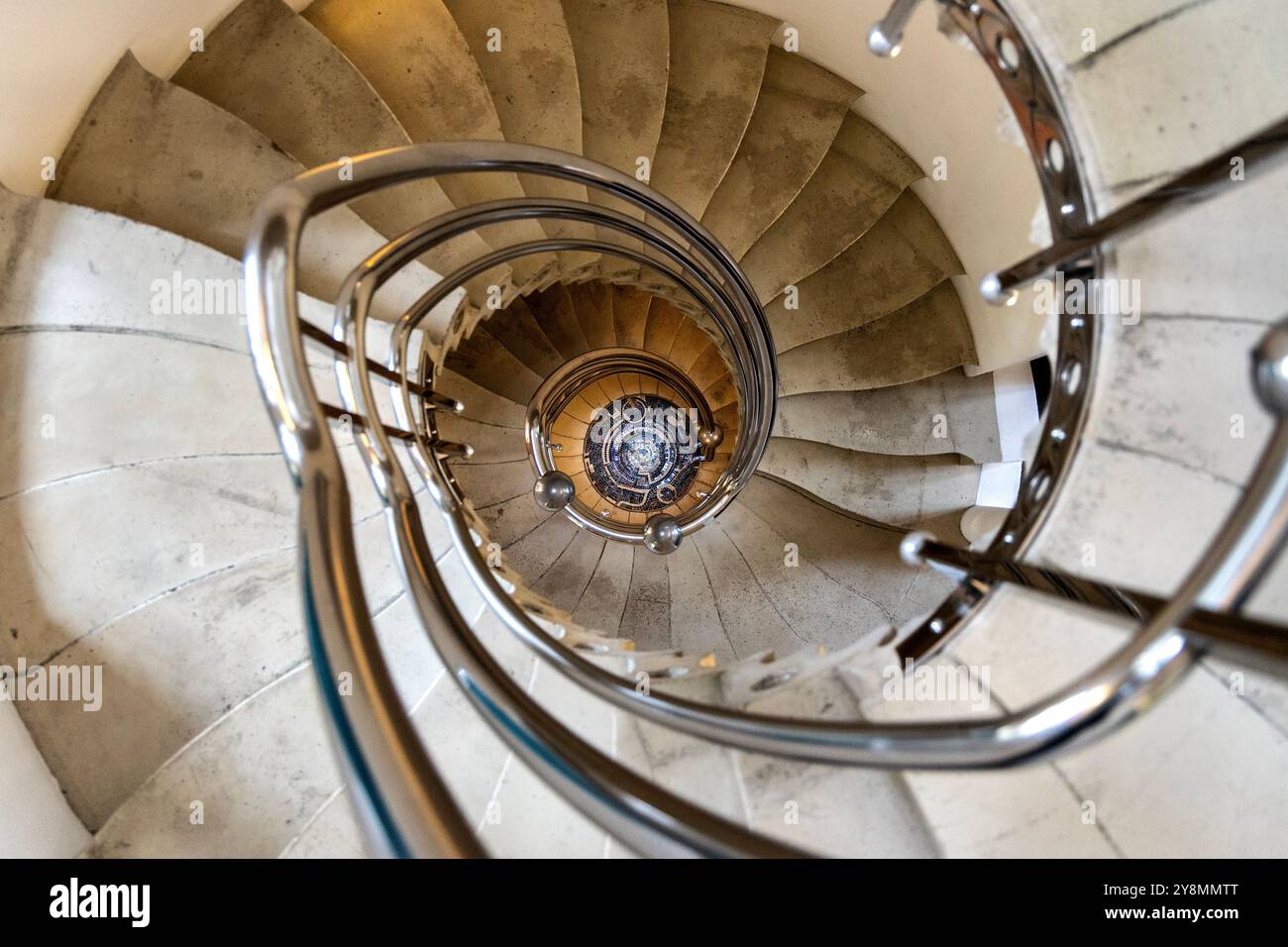 Concrete spiral staircase hi-res stock photography and images - Alamy