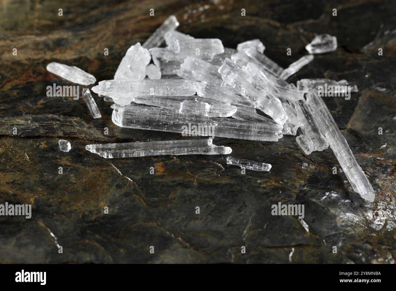 A macro photo of menthol crystals Stock Photo - Alamy