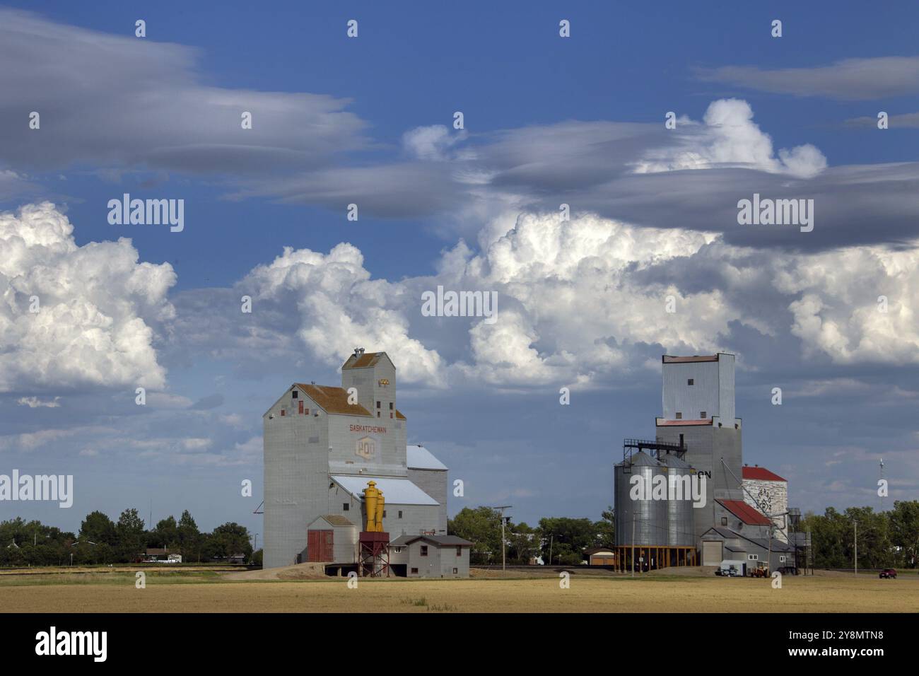 Grain elevator dark sky hi-res stock photography and images - Alamy