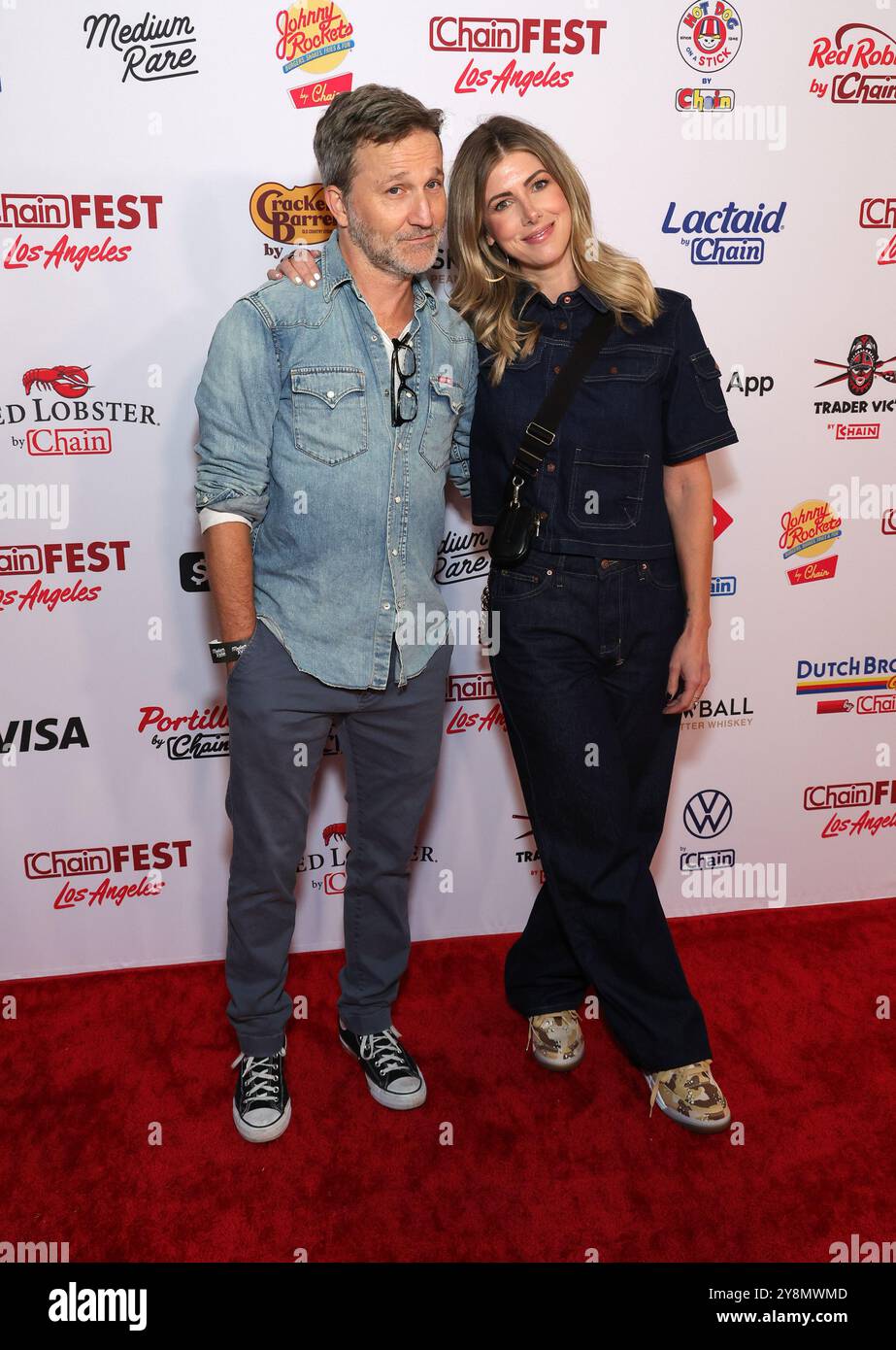 Los Angeles, Ca. 5th Oct, 2024. Breckin Meyer, Kelly Rizzo at ChainFEST ...