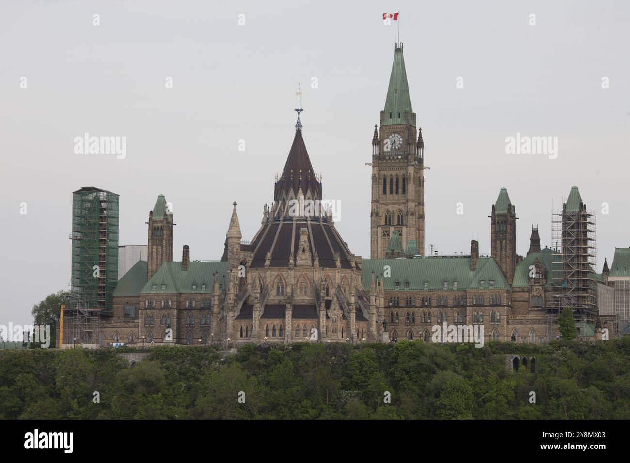 Canadian parliament building gothic hi-res stock photography and images ...