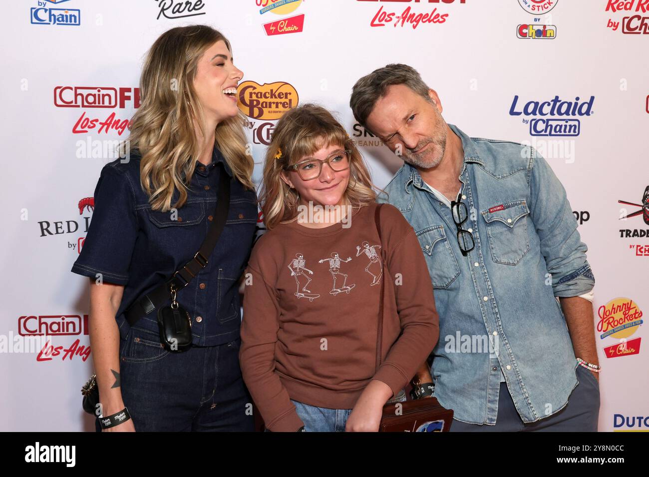 Los Angeles, Ca. 5th Oct, 2024. Breckin Meyer, Kelly Rizzo, Clover ...
