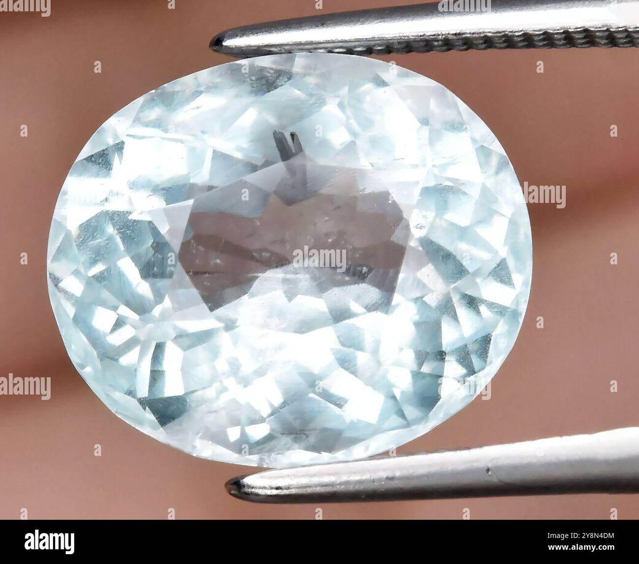 Tapered cut gemstone hi-res stock photography and images - Alamy