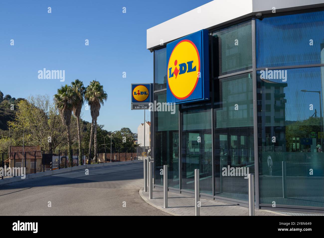 Entrance lidl supermarket in hi-res stock photography and images - Alamy