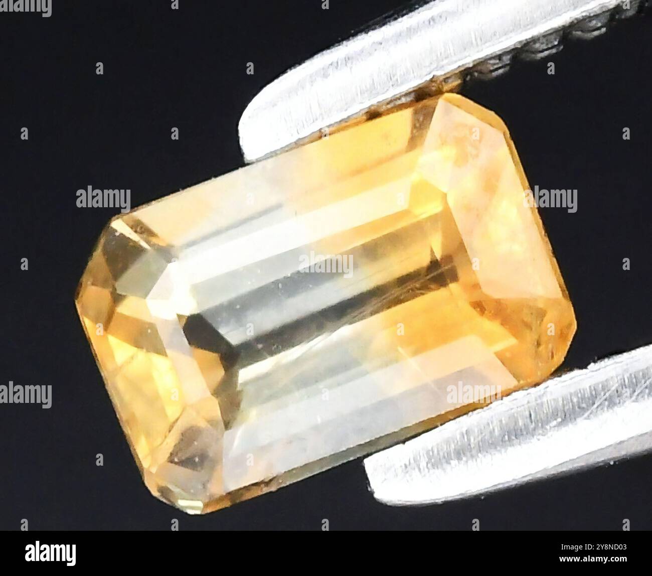 Beryl gemstone hi-res stock photography and images - Alamy