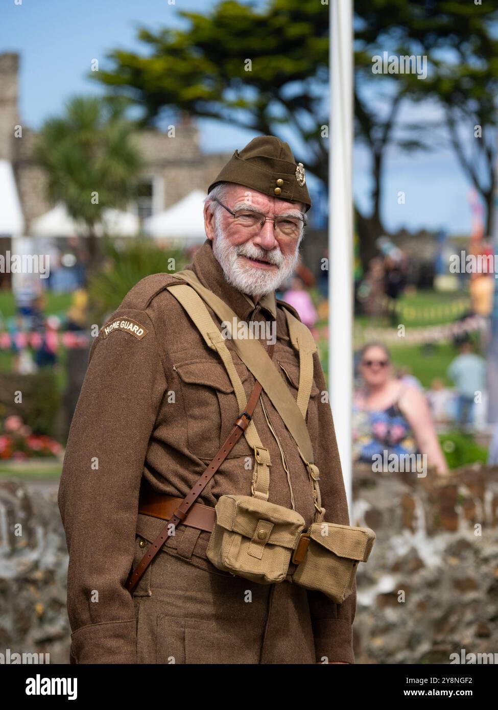 Citizen guard hi-res stock photography and images - Alamy