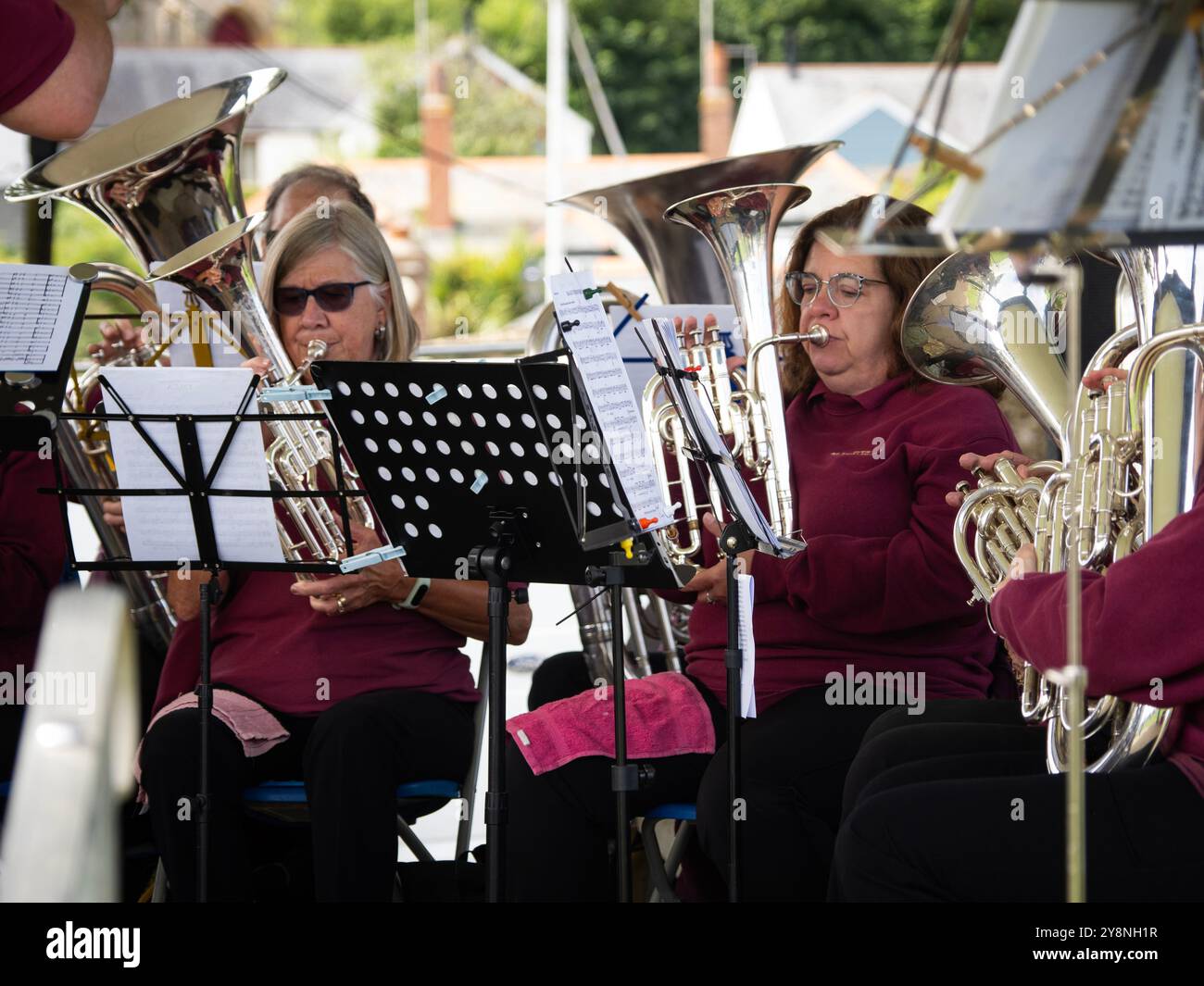 Brass band playing in bandstand hi-res stock photography and images - Alamy