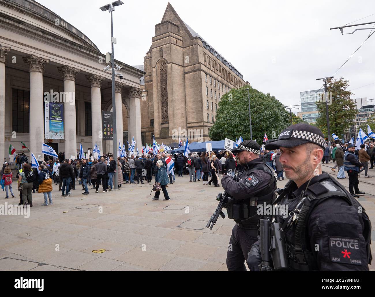 Manchester, UK. 6th Oct 2024. Armed Police.Manchester Stands with ...