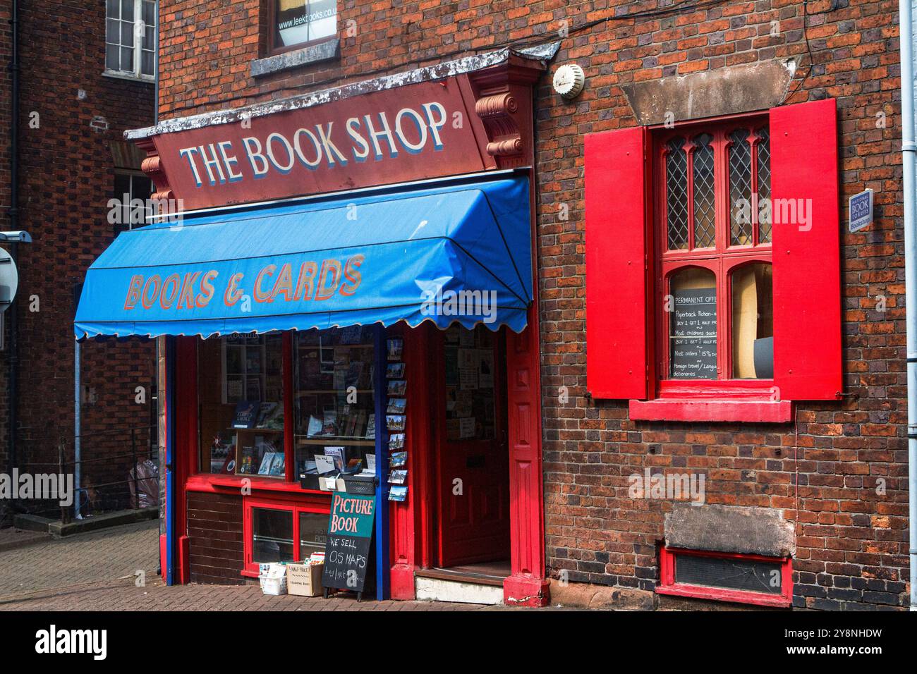 Book shop exterior hi-res stock photography and images - Alamy