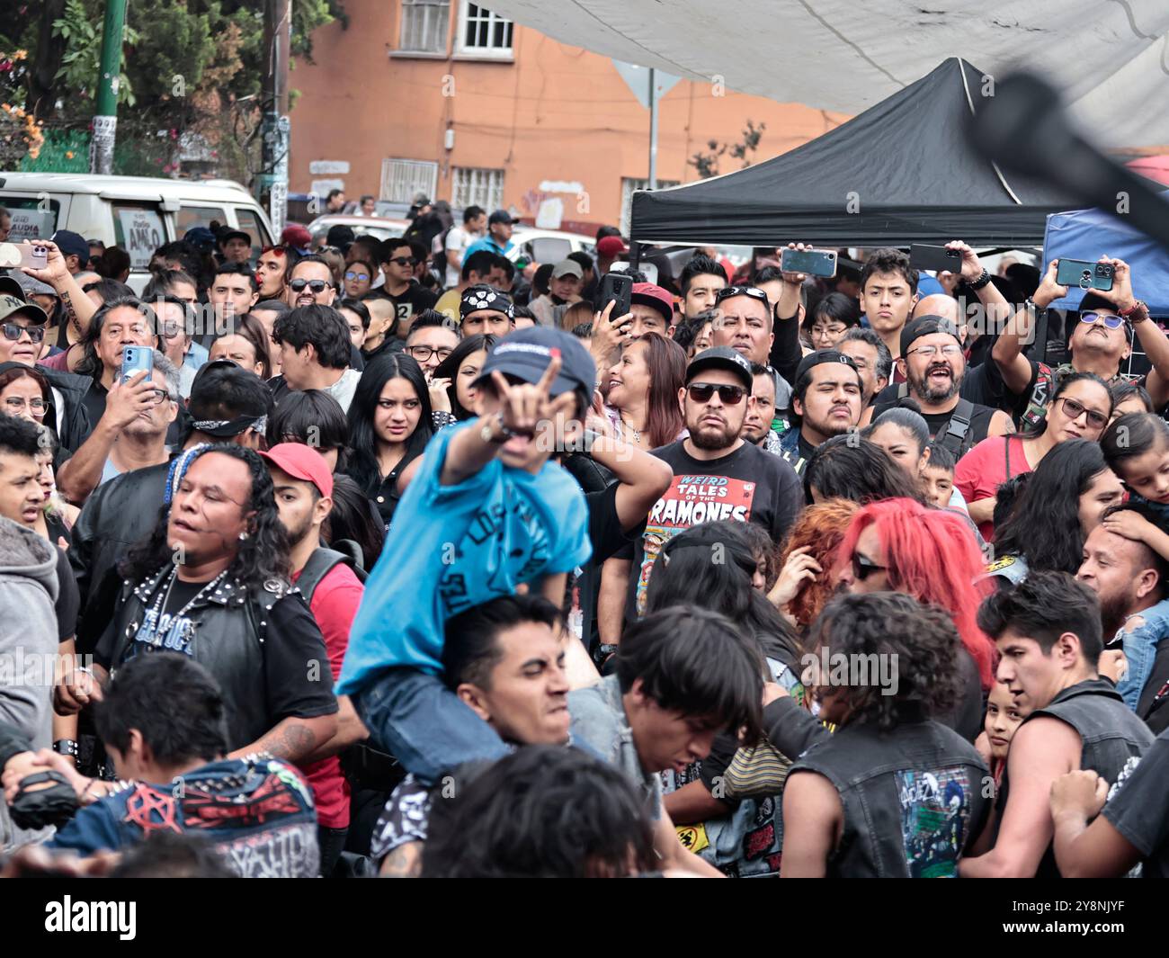 The Tianguis Cultural del Chopo celebrates 44 years of existence and ...