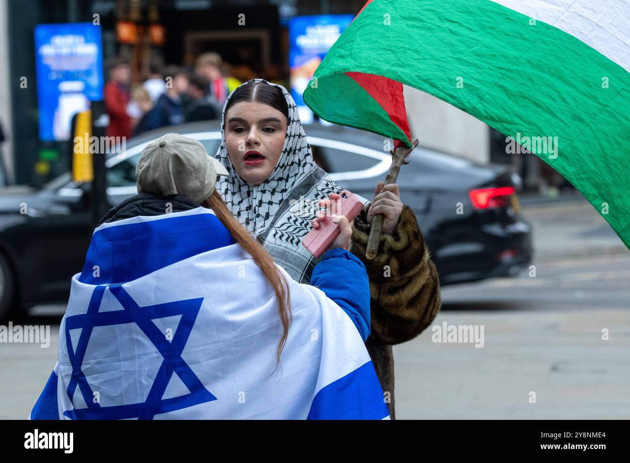 Israelian flags with crowd hi-res stock photography and images - Alamy