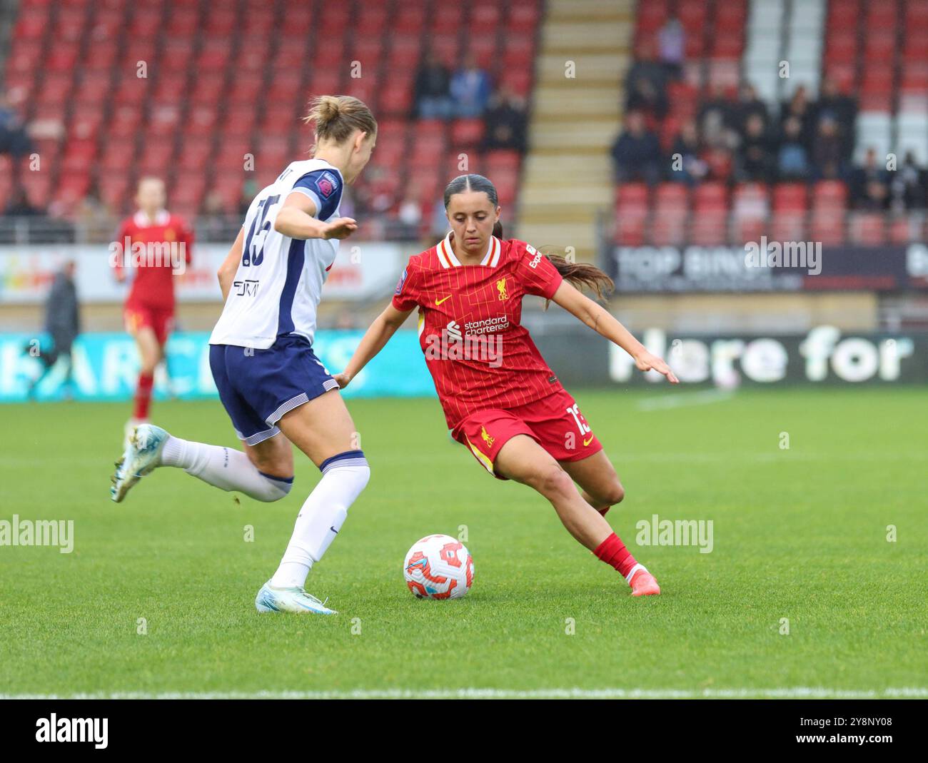 Gaughan Group Stadium, Leyton, London, UK. 6th Oct, 2024. Mia Enderby ...