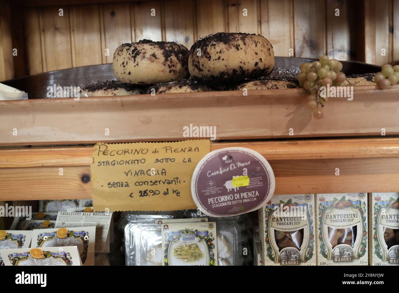 Pecorino Cheese shop in Pienza, Italy. Beautiful wheels of aged ...