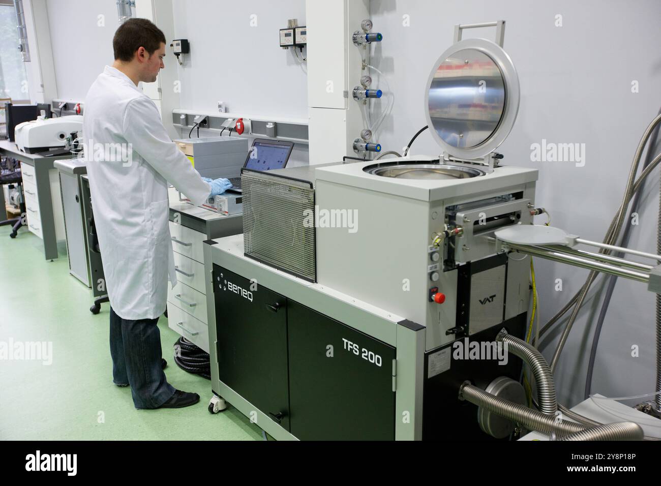 Nanomaterials group Thin-film coatings for functionalization of ...