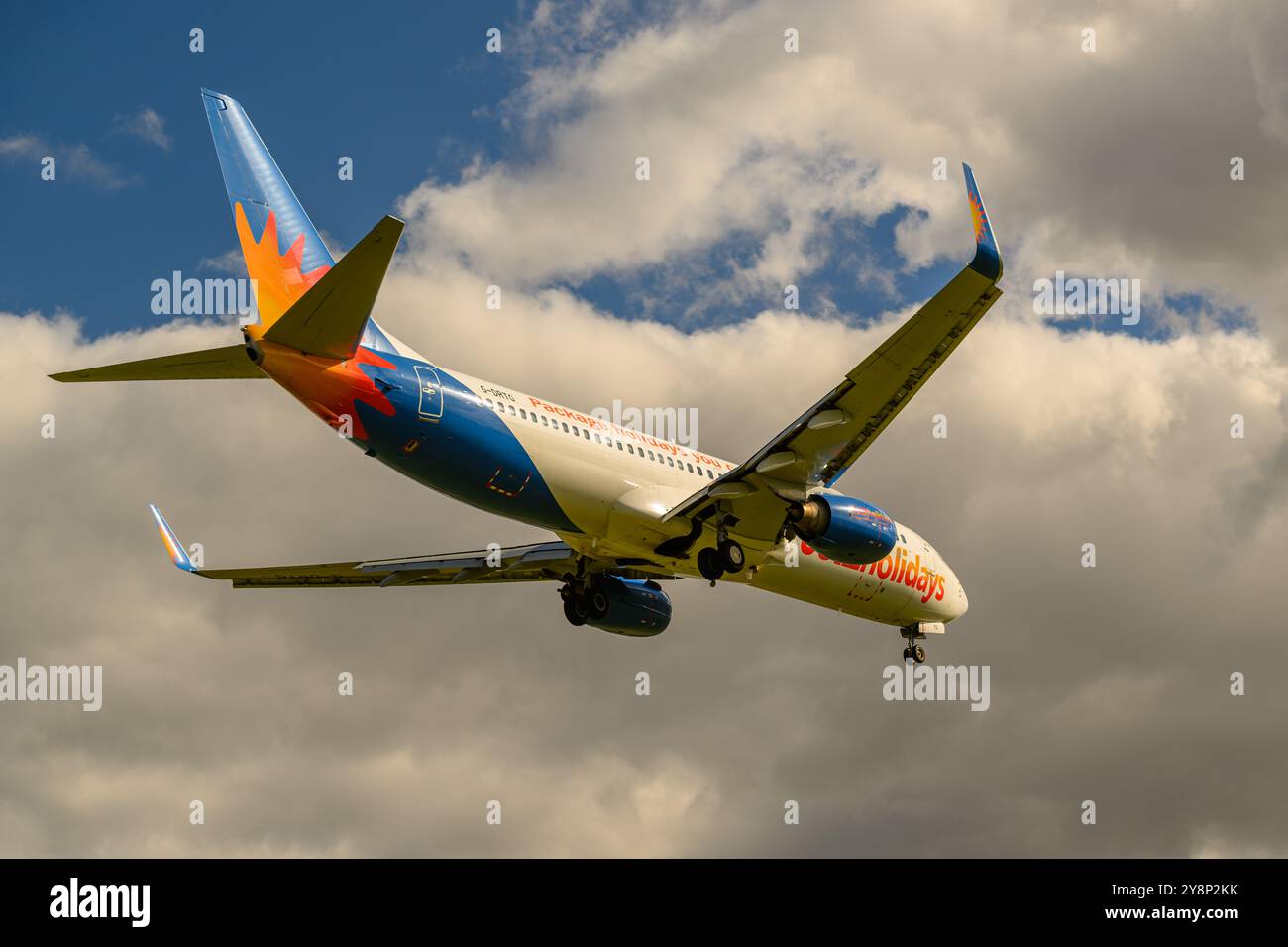 A Jet2 Holidays Boeing 737-800 on final approach to runway 15 ...