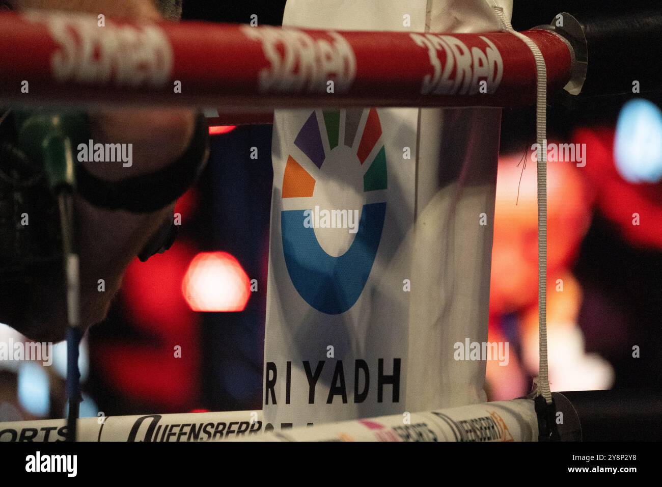 Ronny rios boxing hi-res stock photography and images - Alamy