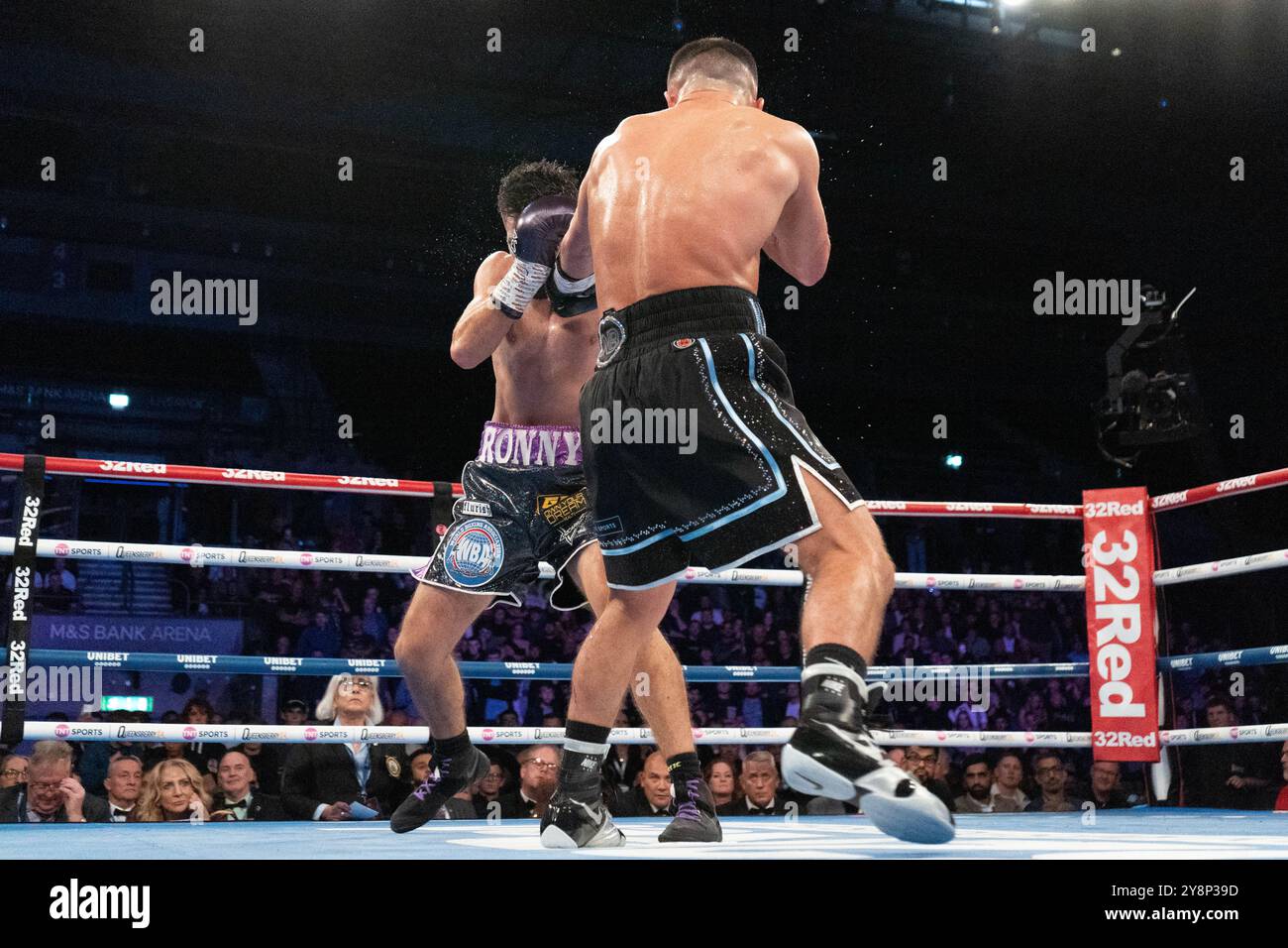 Liverpool, UK. 05th Oct, 2024. Nick Ball vs Ronny Rios - Saturday 5th ...