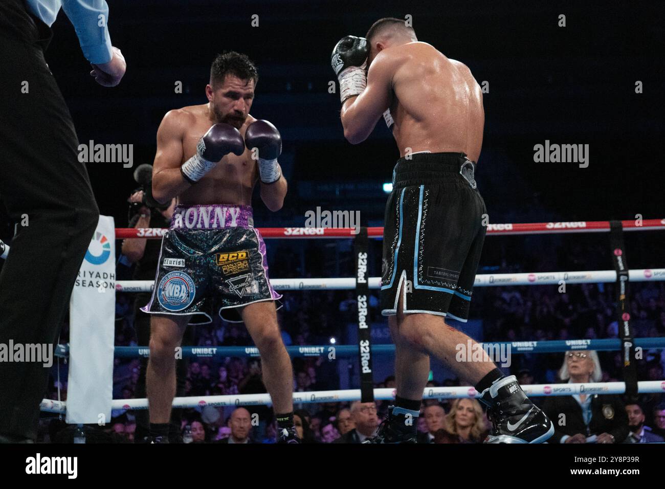 Liverpool, UK. 05th Oct, 2024. Nick Ball vs Ronny Rios - Saturday 5th ...