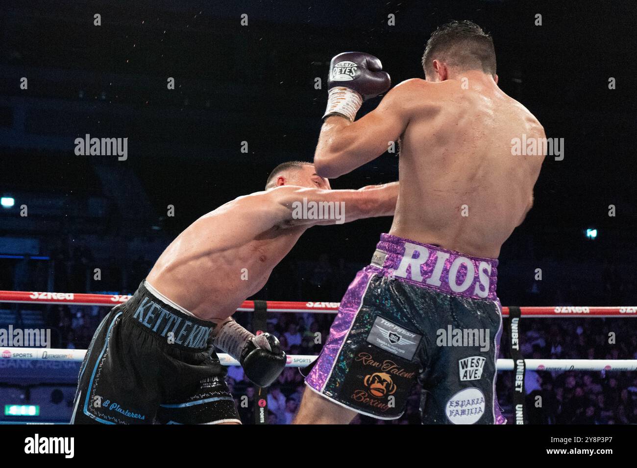 Liverpool, UK. 05th Oct, 2024. Nick Ball vs Ronny Rios - Saturday 5th ...