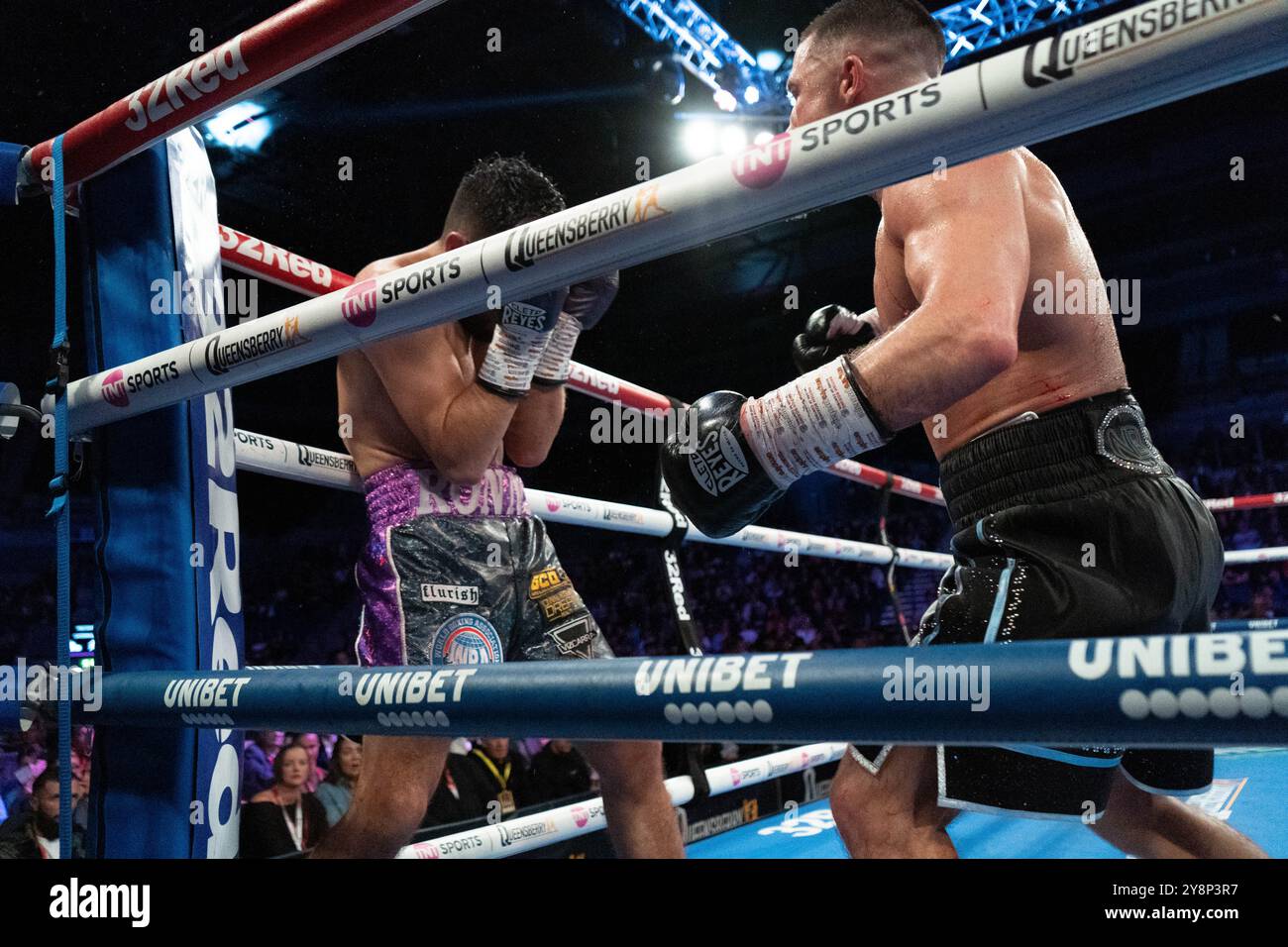 Liverpool, UK. 05th Oct, 2024. Nick Ball vs Ronny Rios - Saturday 5th ...