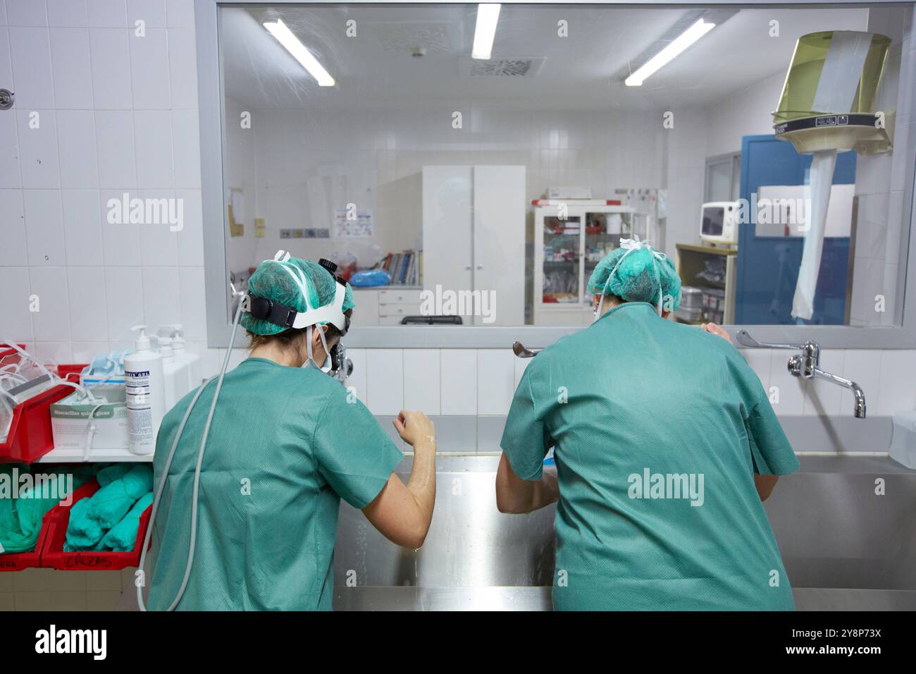 Surgical Scrub, Handwashing, Operating Room, Surgery, Hospital Donostia ...