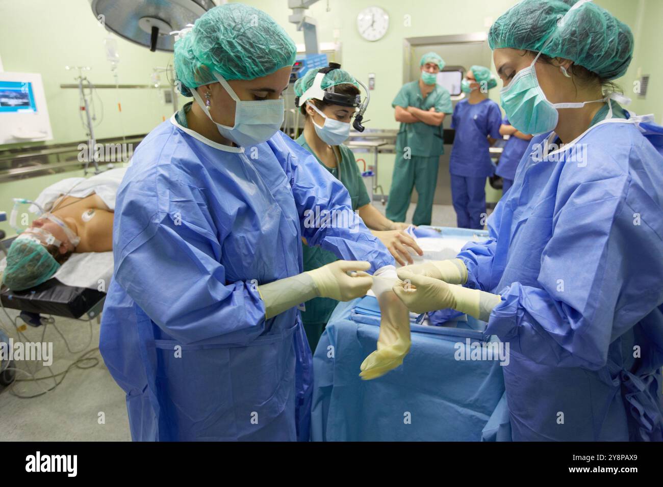 Tonsillectomy, Surgeons performing a tonsillectomy tonsil removal ...
