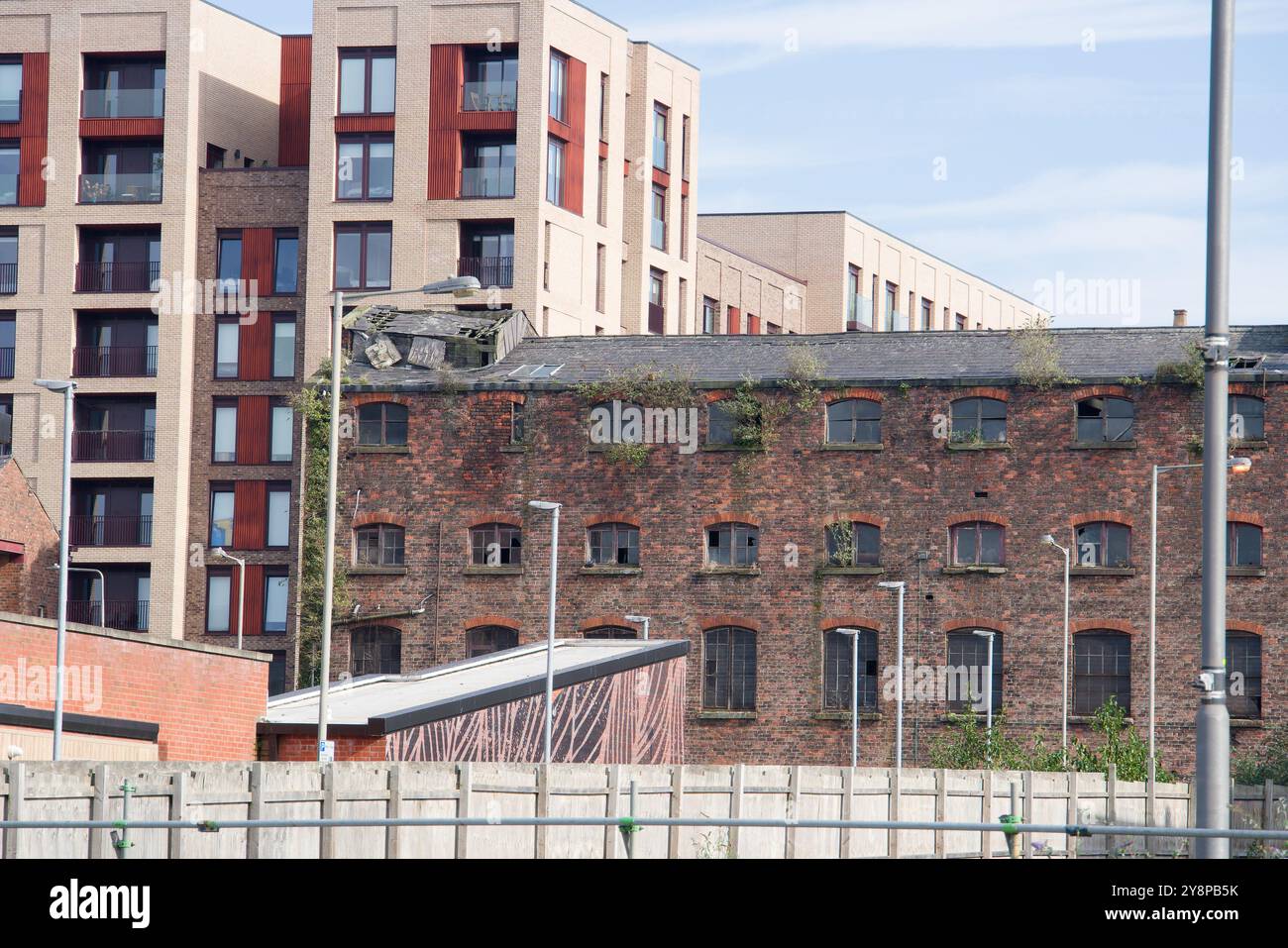 Old and new buildings in Liverpool city center, UK Stock Photo - Alamy