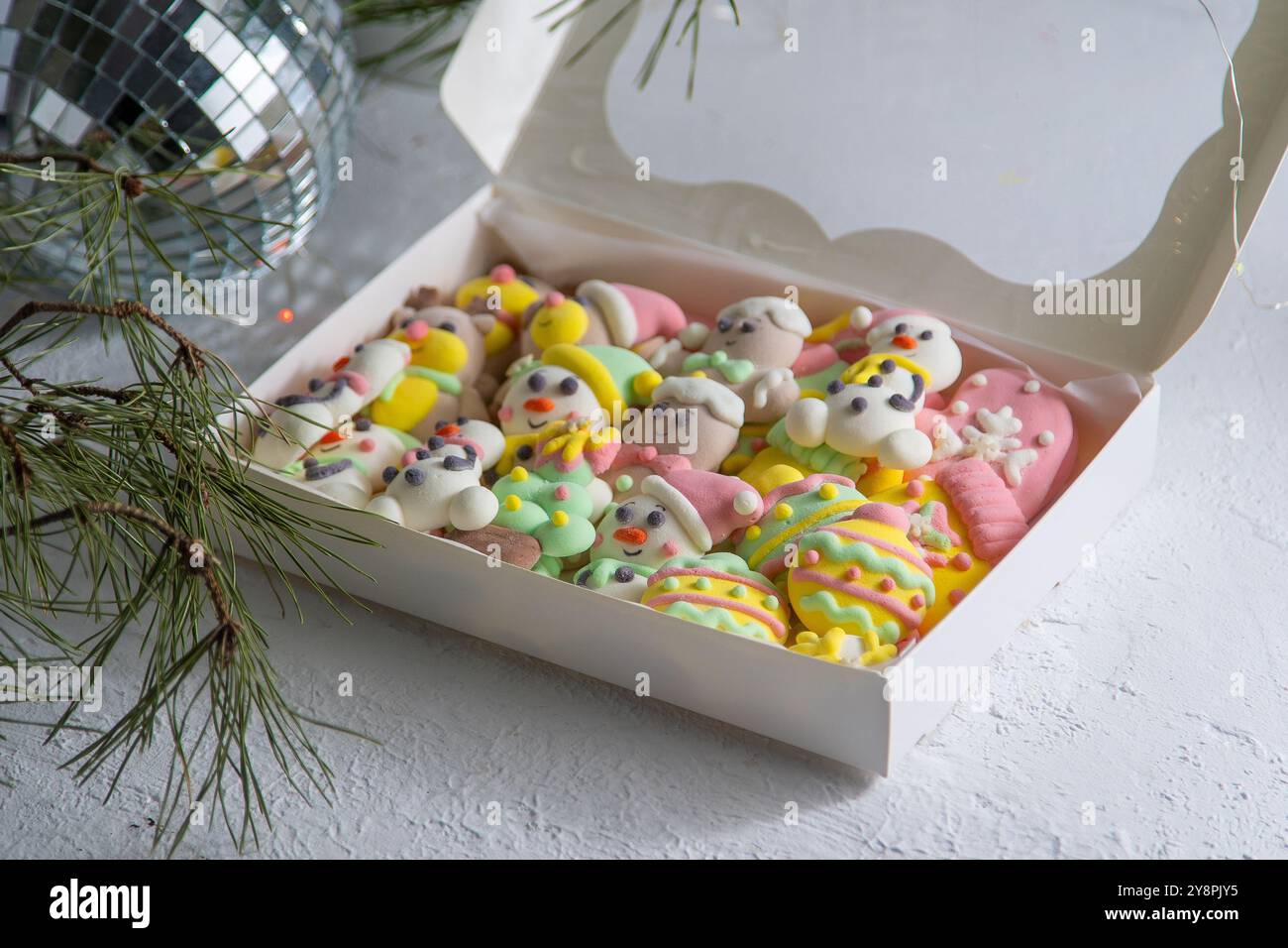 Christmas marshmallows. Winter candy in gift box. Sweet food in ...