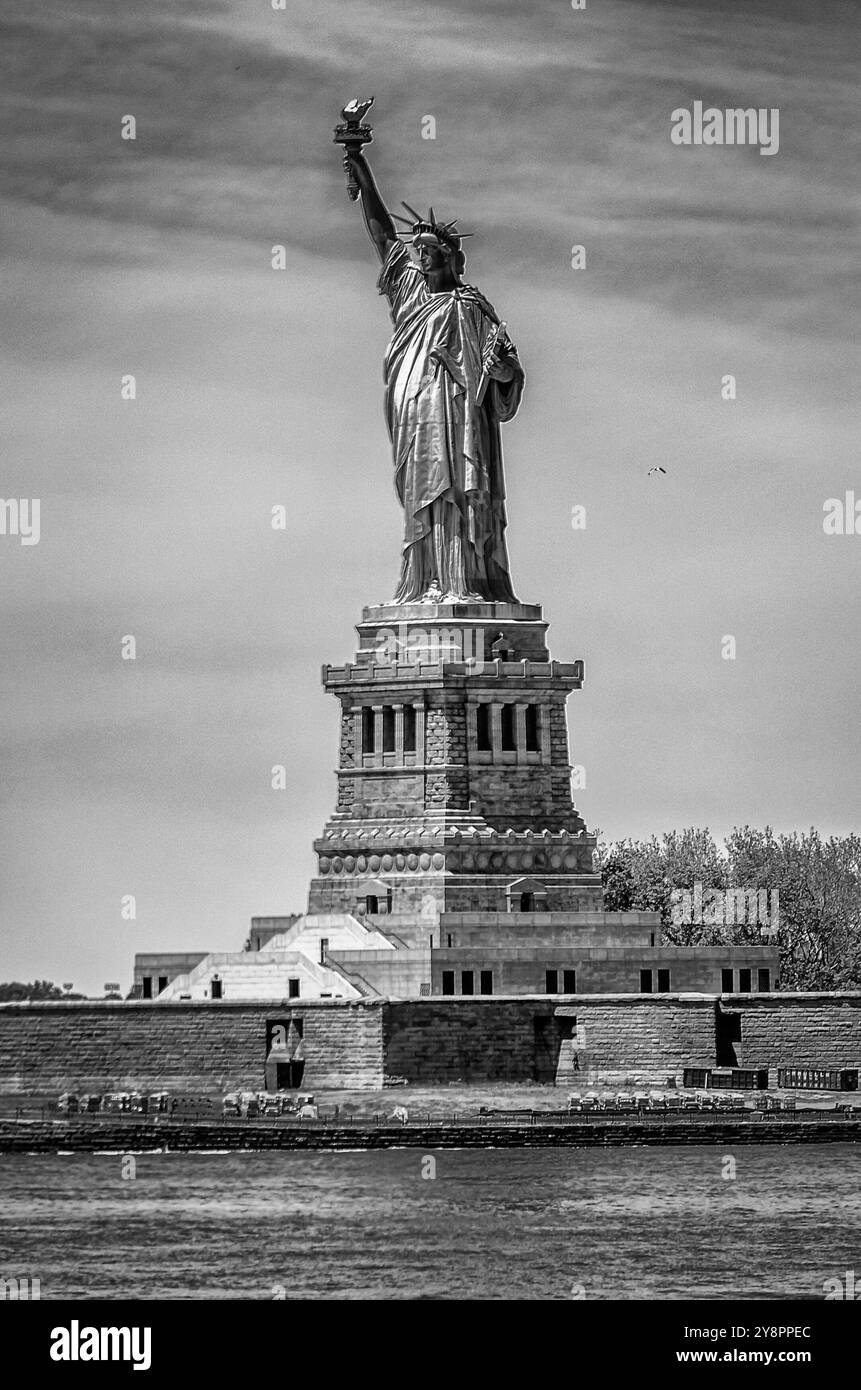 The Statue of Liberty, colossal neoclassical sculpture and iconic ...
