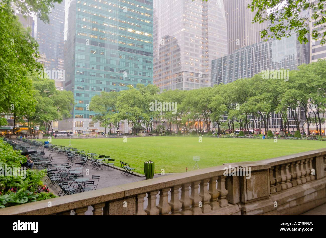 Bryant Park on the back side of the New York Public Library in Midtown ...