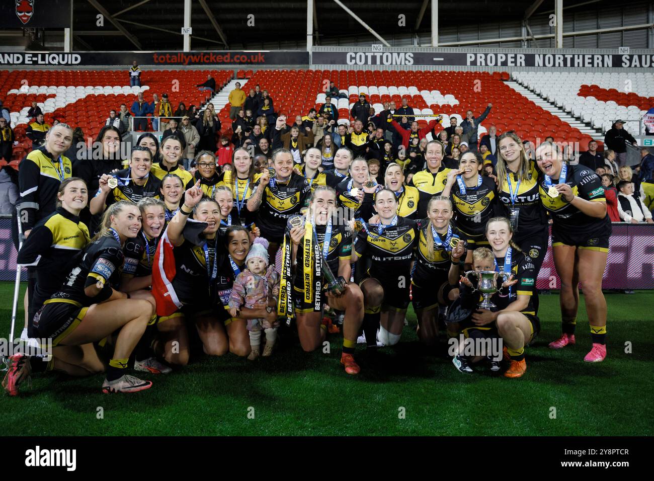 Super league trophy rugby 2024 hi-res stock photography and images - Alamy