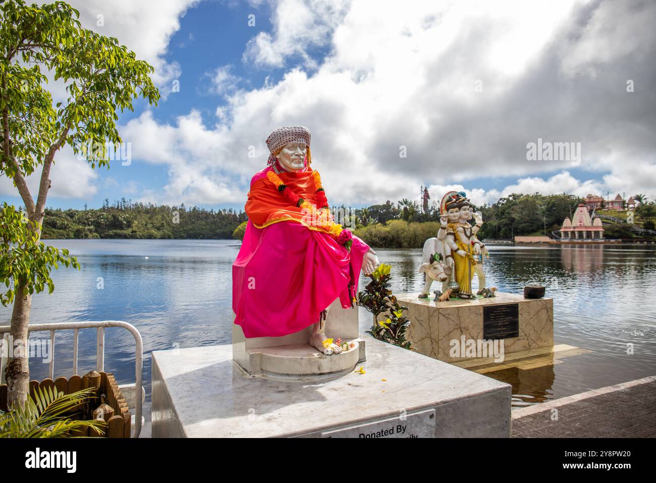 Statue of Hindu Faith at Lake Grand Bassin, Lord Shiva, Grand Bassin ...