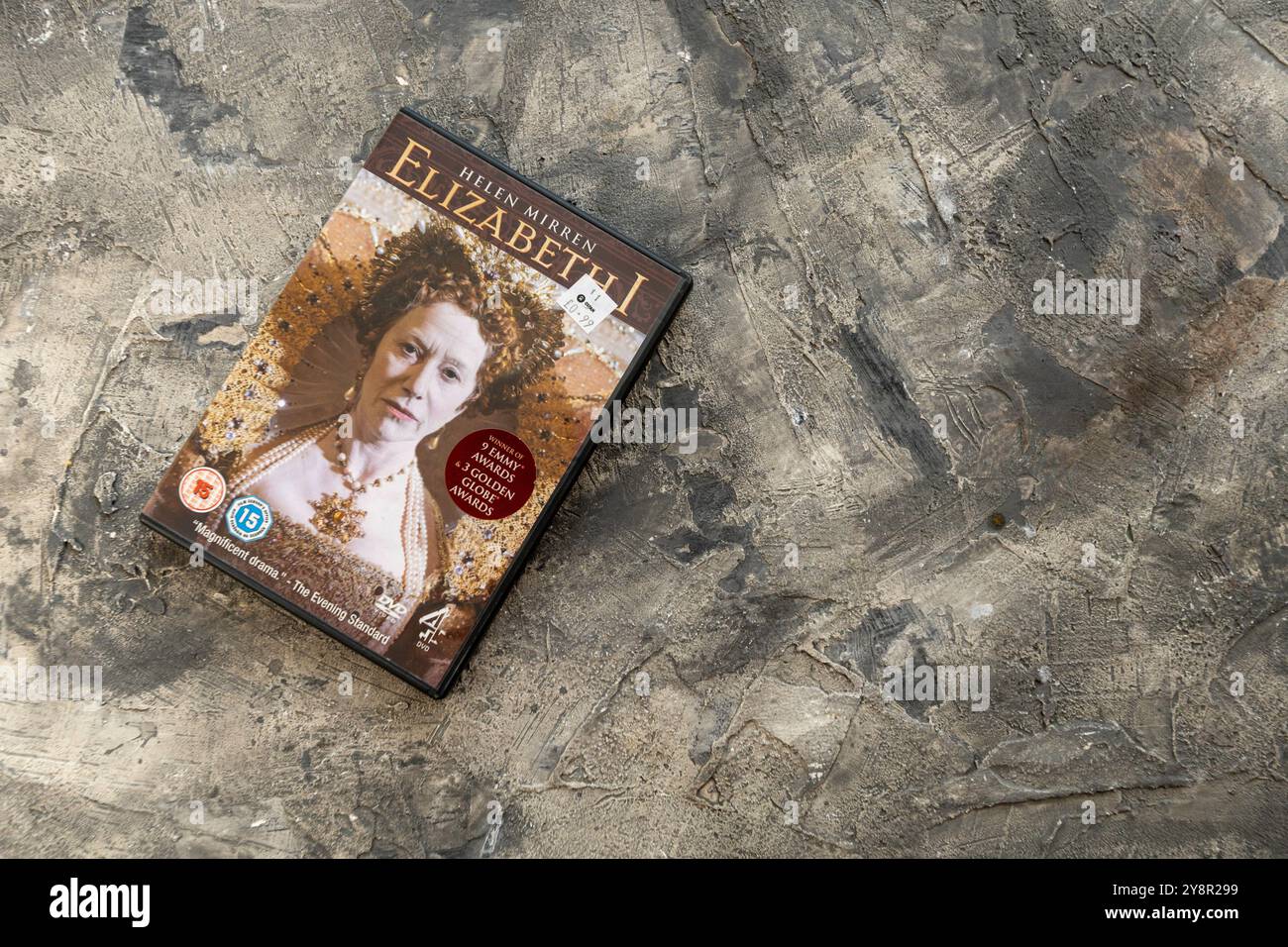 2005 British historical tv drama Elizabeth I starring Helen Mirren ...