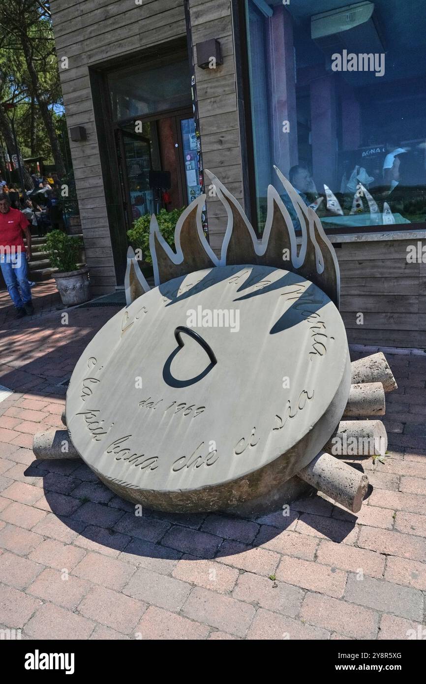 Torta disc hi-res stock photography and images - Alamy