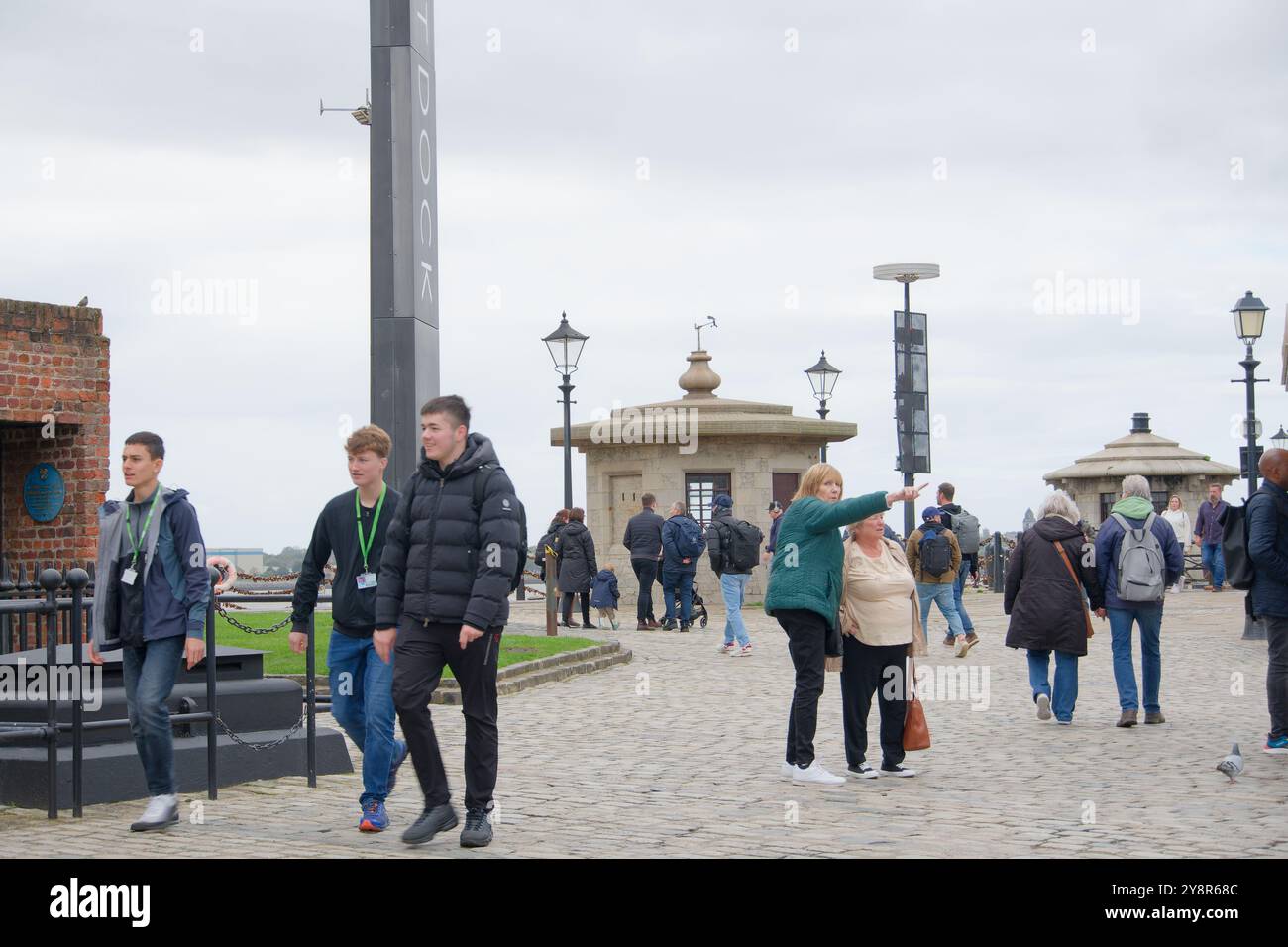 City of liverpool visit liverpool hi-res stock photography and images ...