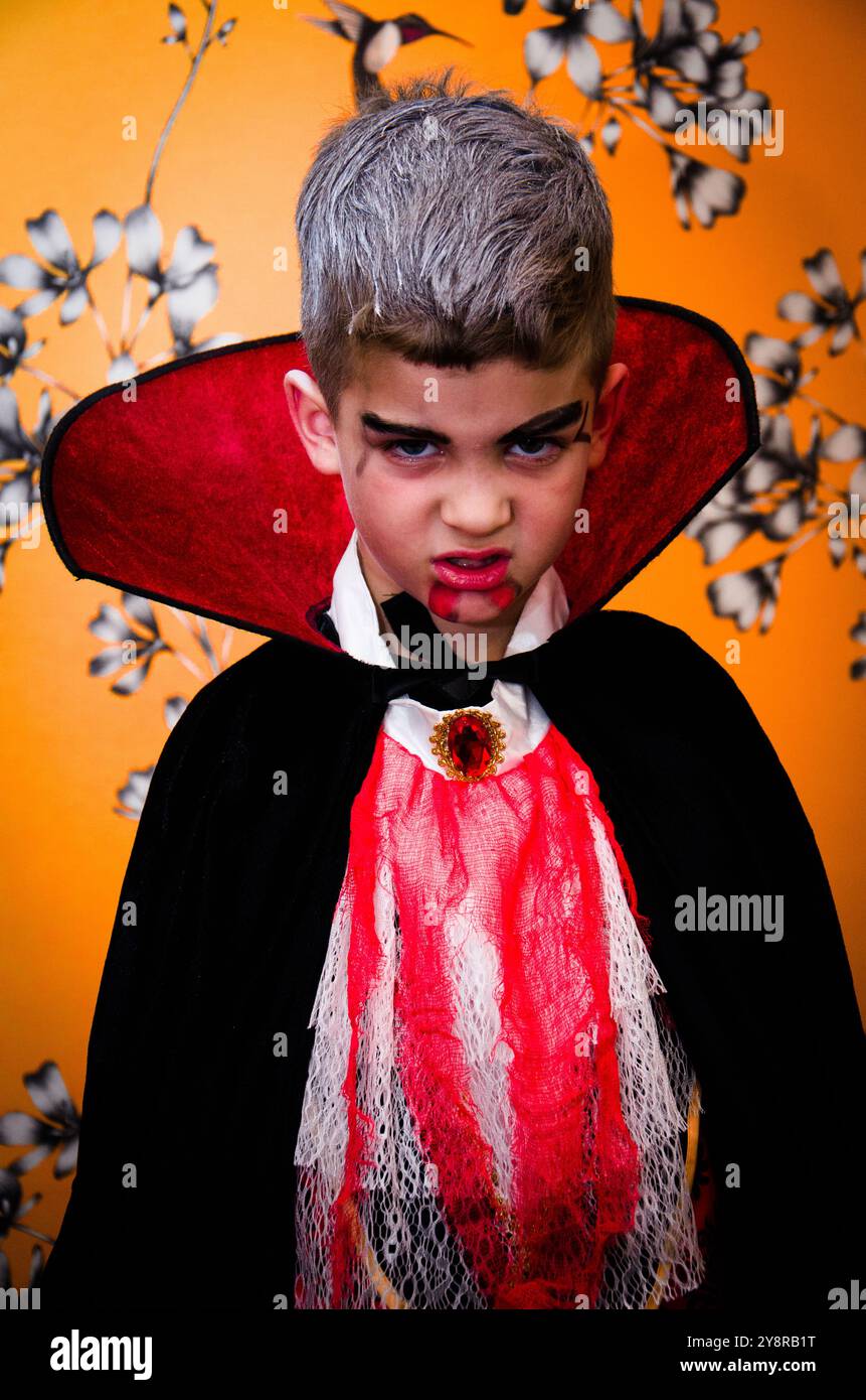 Dracula dress hi-res stock photography and images - Alamy