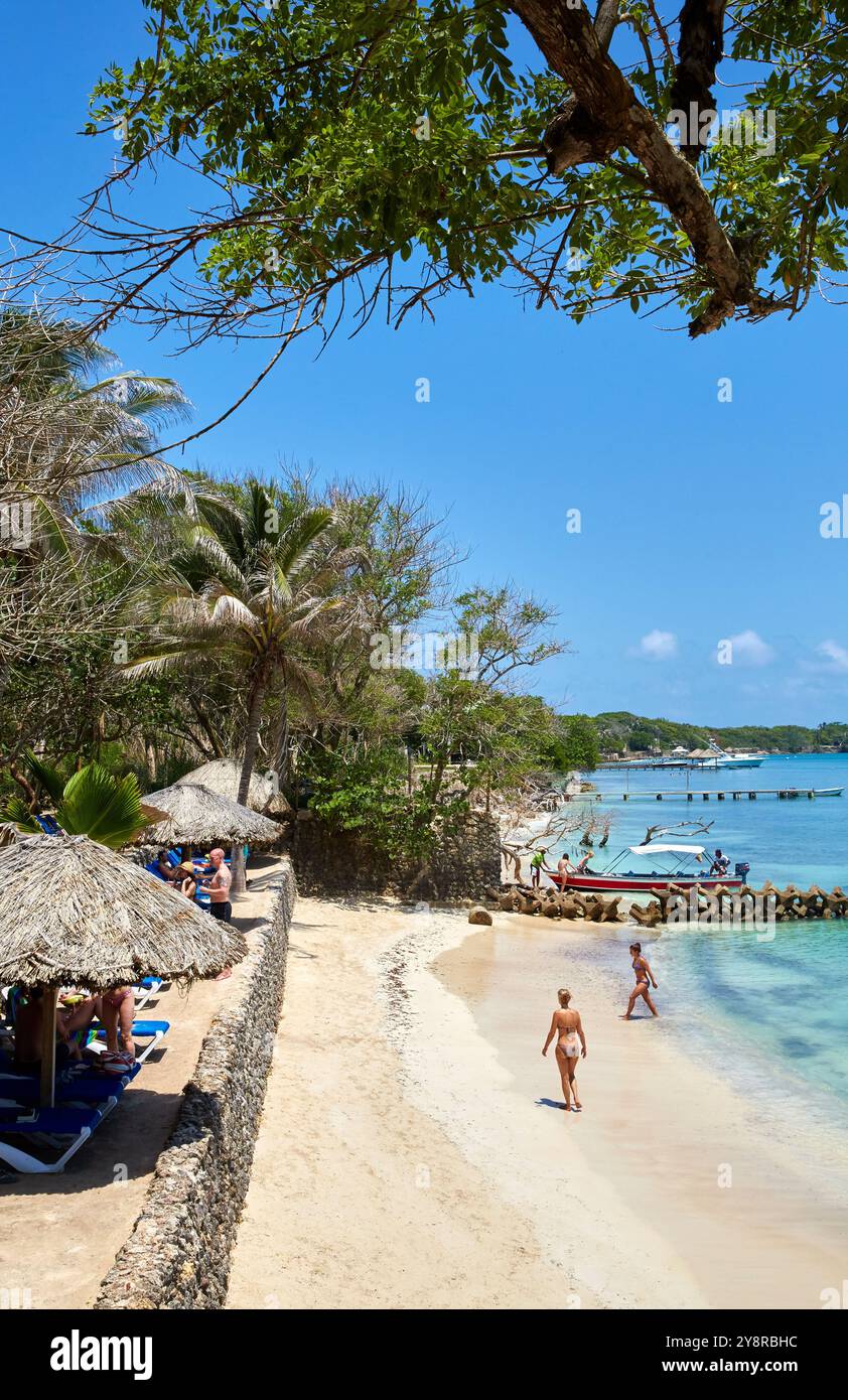 Caribbean Sea beach, Isla Grande, Rosario Islands, Cartagena de Indias ...