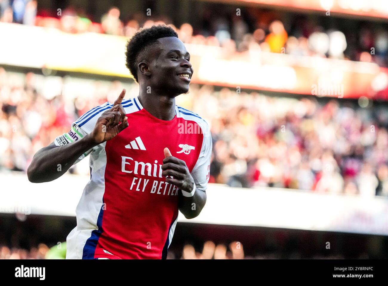 LONDON, ENGLAND - OCTOBER 5: Bukayo Saka of Arsenal FC celebrates after ...