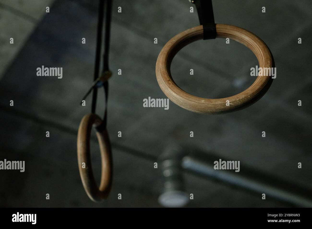 Gym rings workout hi-res stock photography and images - Alamy
