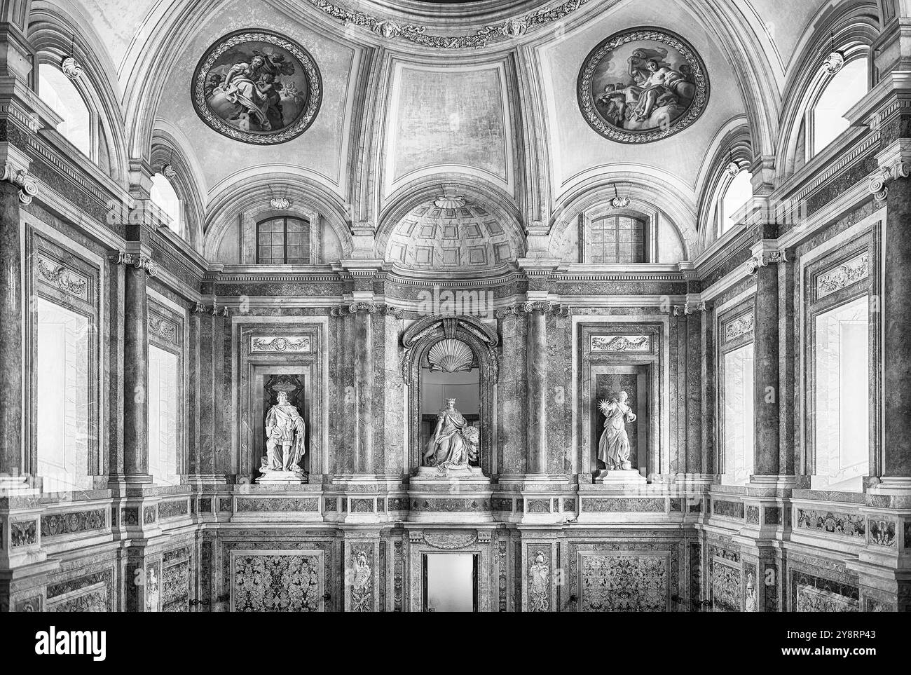 Showcasing baroque architecture Black and White Stock Photos & Images ...