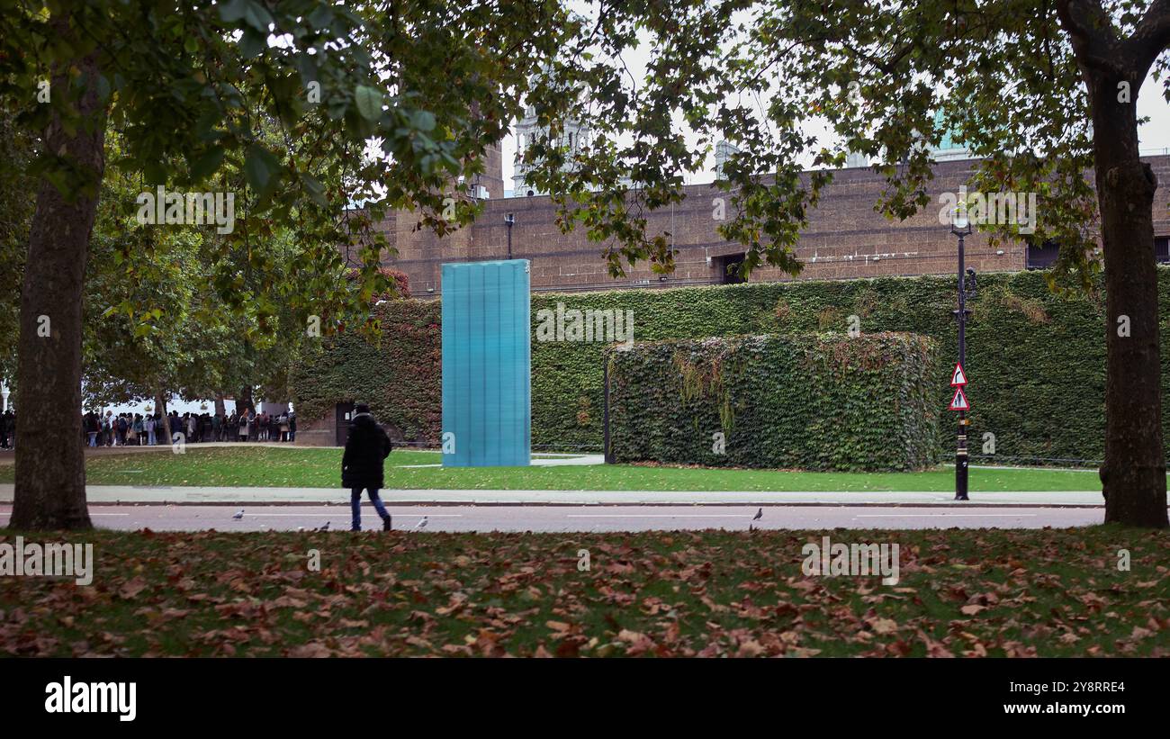 6 oct 2024 - londonuk : long view of the National Police Memorial ...