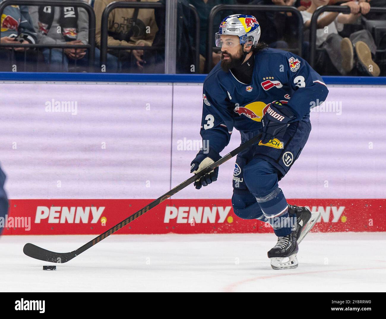 Muenchen, Deutschland. 06th Oct, 2024. Dominik Bittner (EHC Red Bull ...