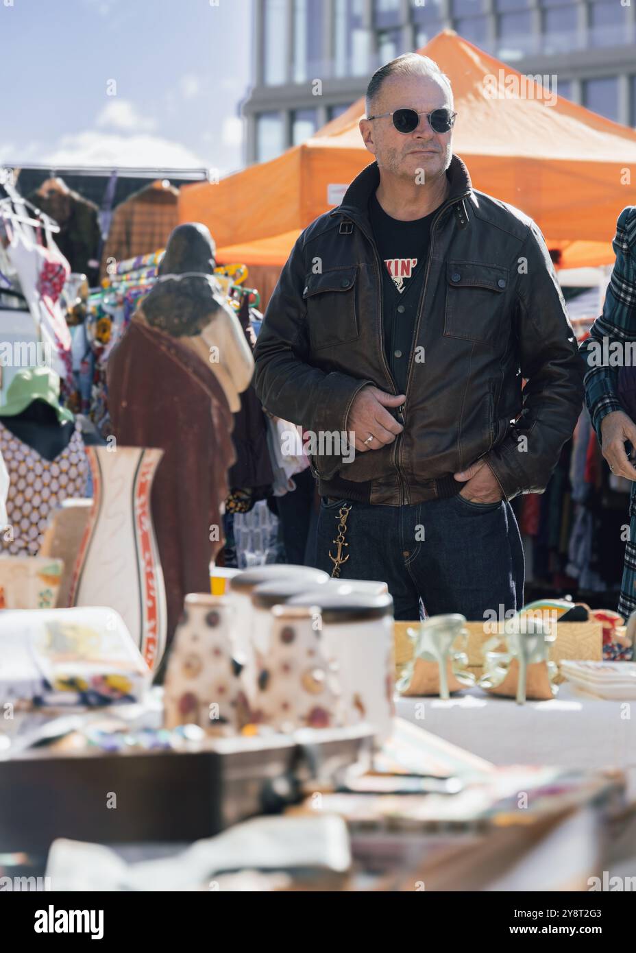 Vintage car boot sale in London Stock Photo - Alamy