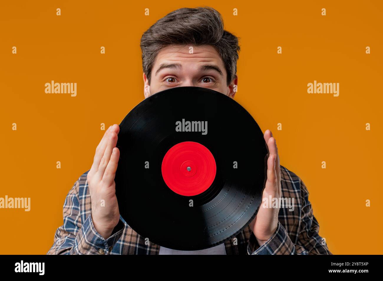 Buyer hiding hi-res stock photography and images - Alamy
