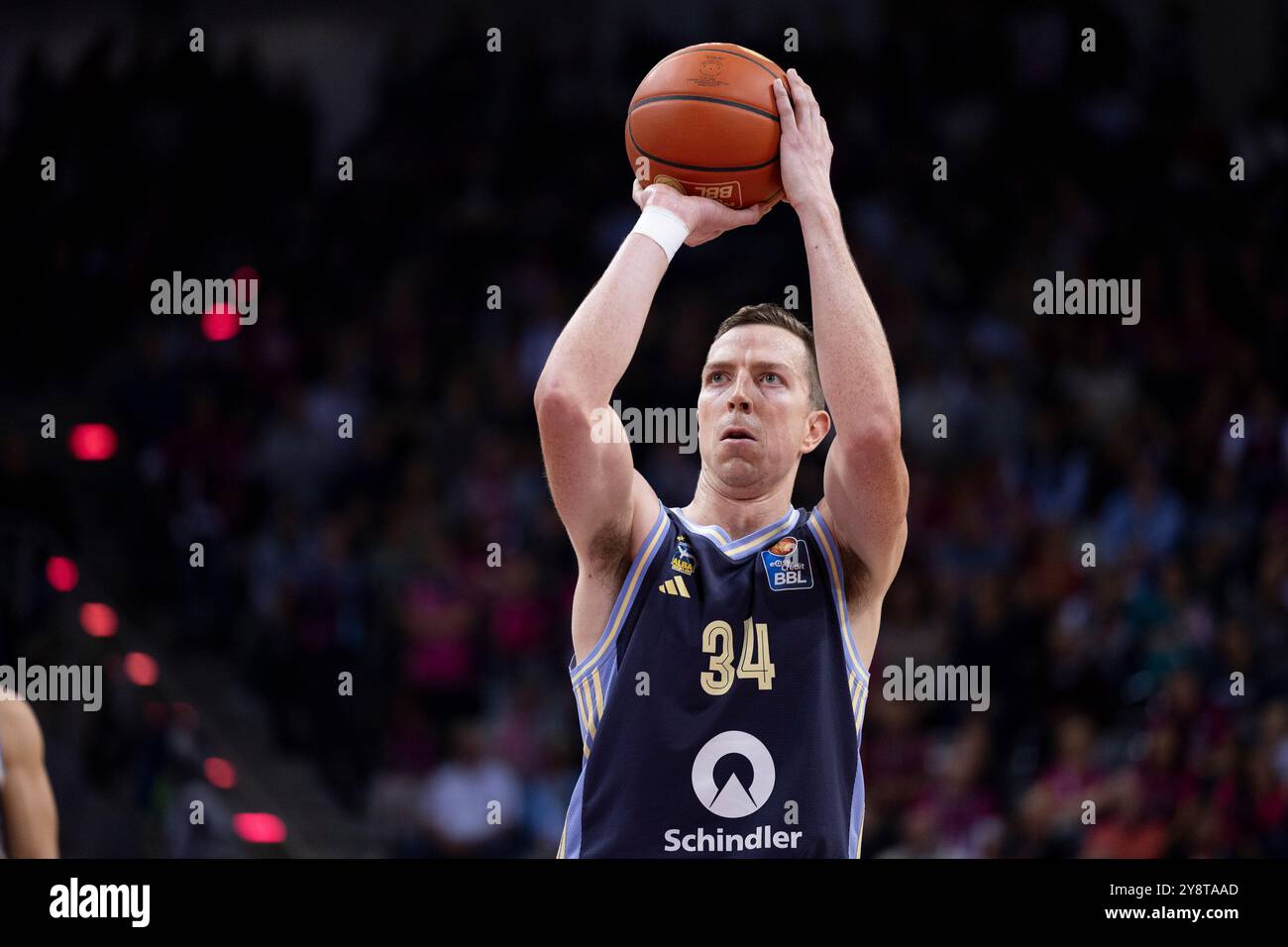 Bonn, Deutschland. 06th Oct, 2024. Justin BEAN (BER 34, mid.) on the ...