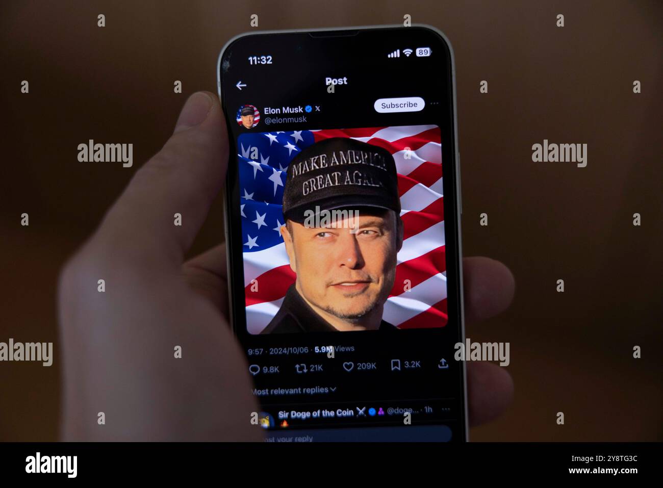 Donald trump maga hat dark hi-res stock photography and images - Alamy